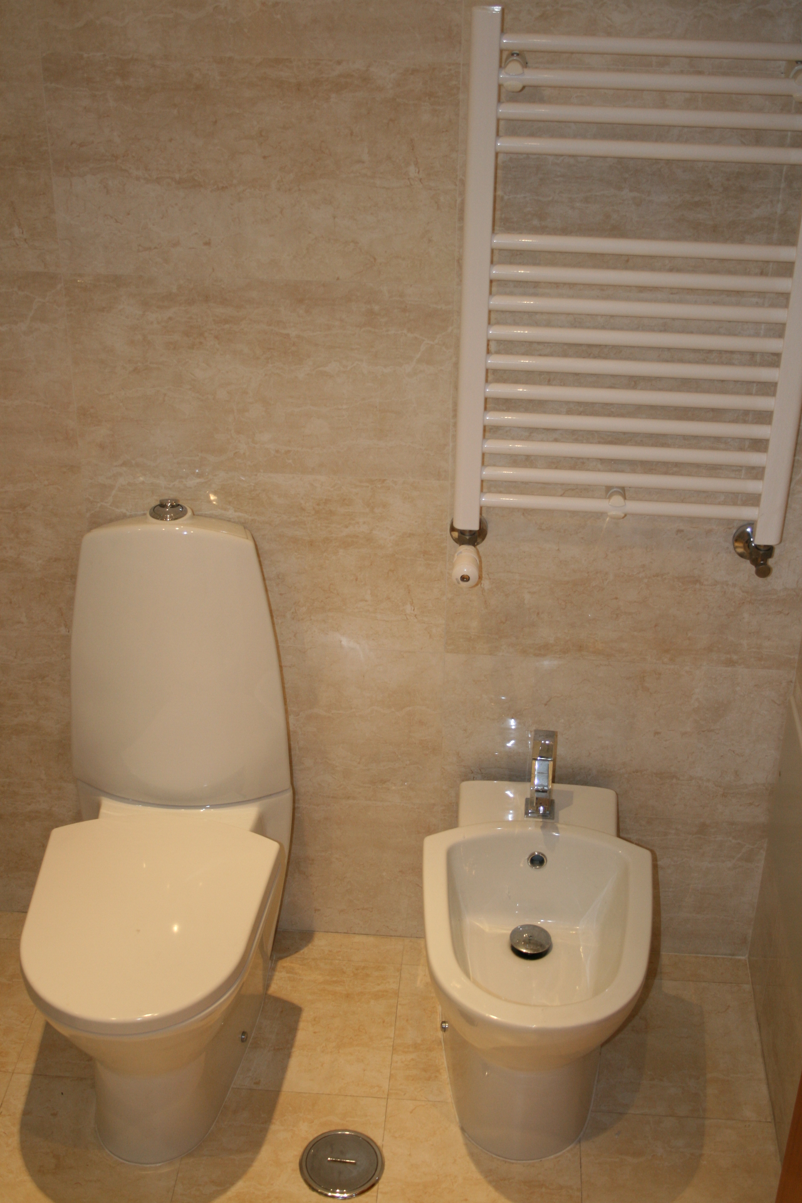 WC Principal 1_Edificio Ecologico.JPG